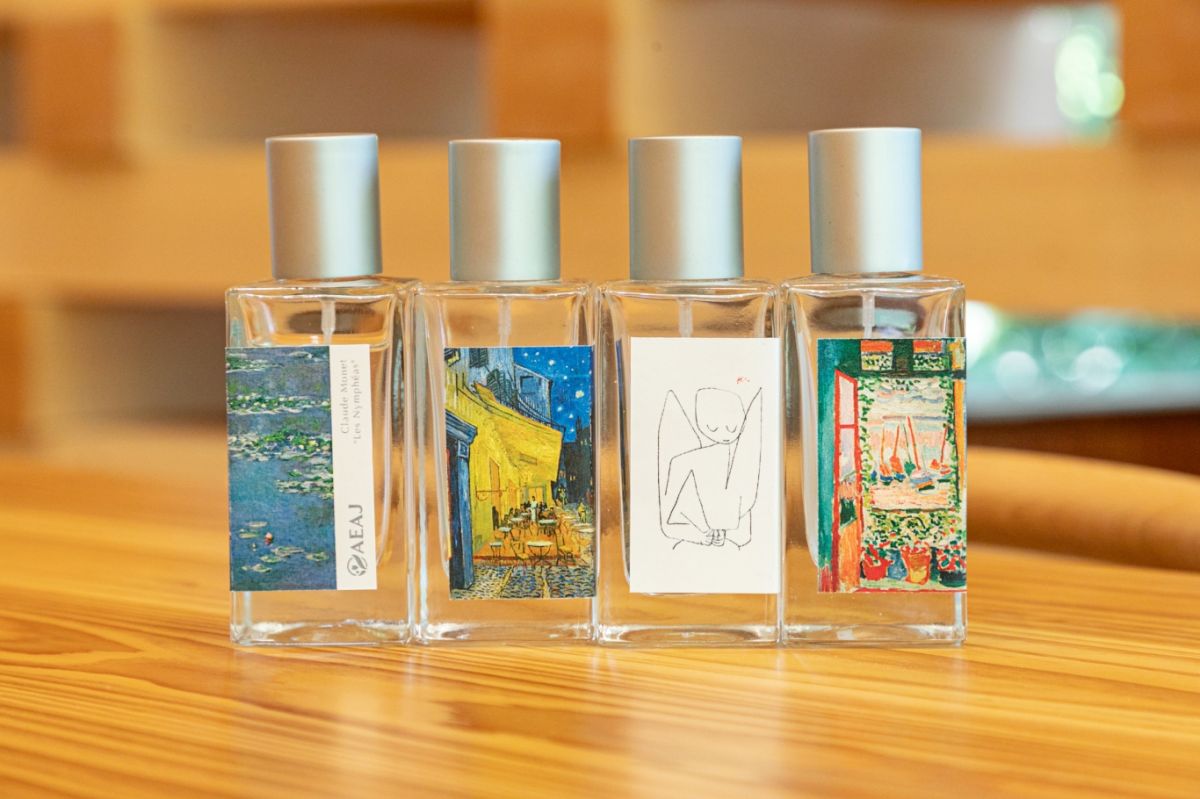 【おとなのソロ部】五感でアロマの魅力を体験するソロ時間。原宿「AEAJ Green Terrace」へ｜るるぶ&more.